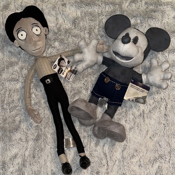 Disney | Toys | Disney Parks Store Frankenweenie Victor And Limited ...